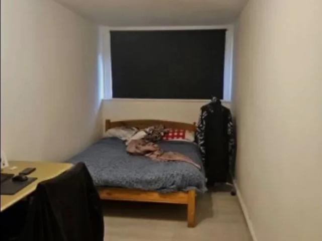 Room at Kingsgate Road, Greater London