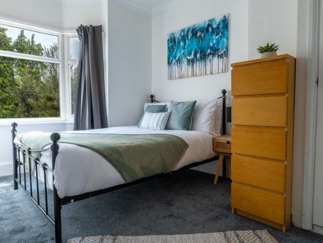 Room at Kingsholm Road, Bristol