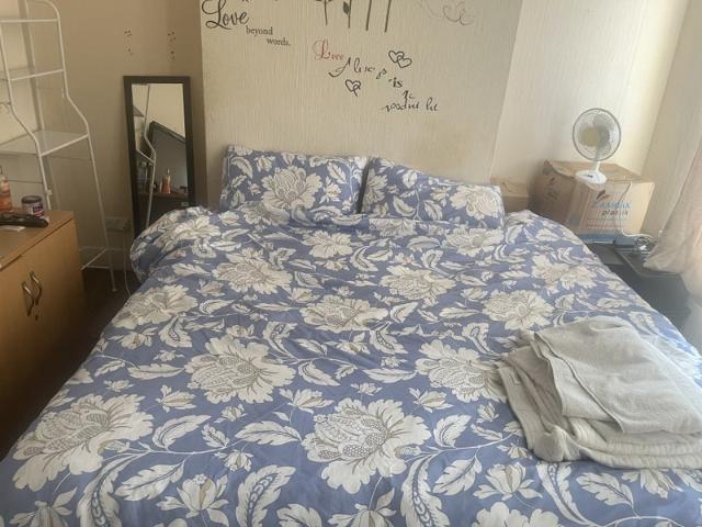 Room at Kingsland Road, Greater London