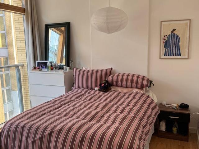 Room at Kingsland Road, Greater London