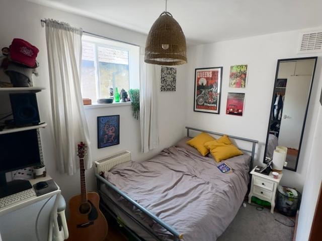 Room at Kingsland Road, Greater London