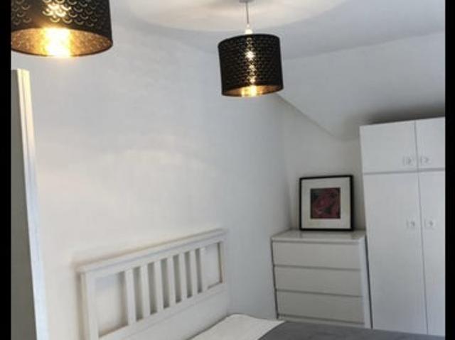 Room at Kingsland Road, Greater London