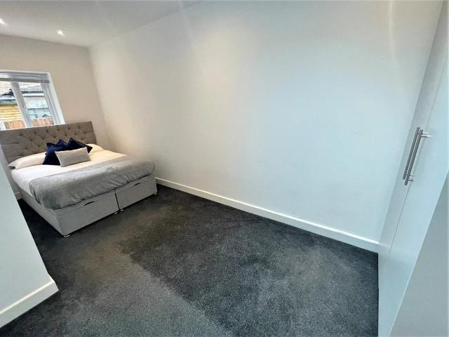 Room at Kingsley Road, Greater London