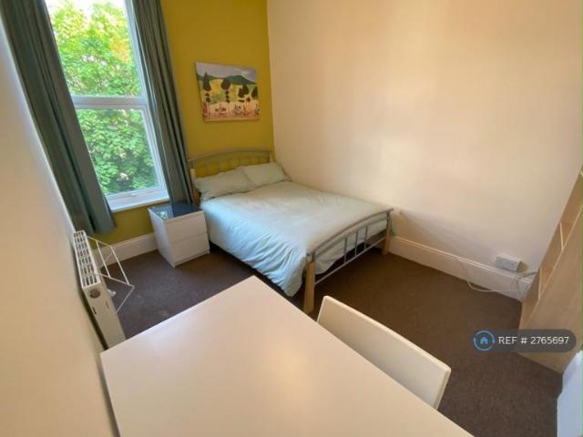 Room at Kingsley Road, Plymouth