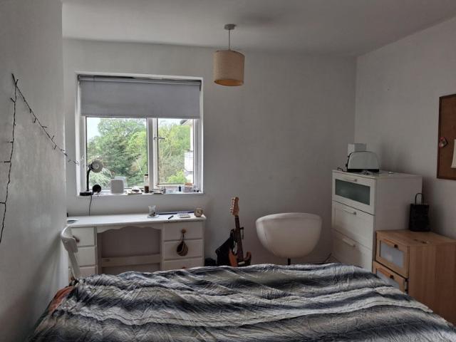 Room at Kingsnympton Park Estate, Greater London