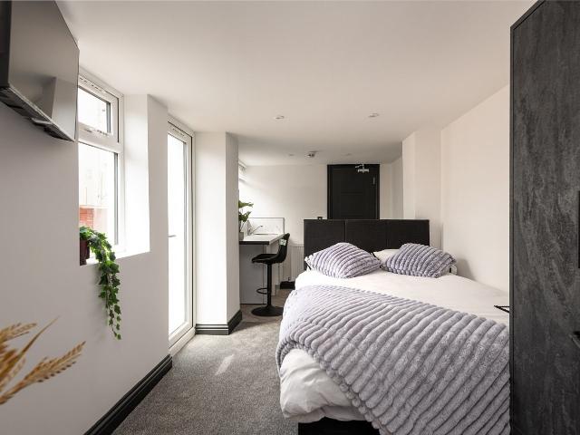 Room at Kingswood Road, Gillingham