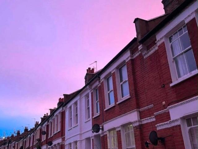 Room at Kingswood Road, Greater London