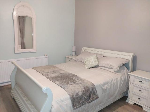 Room at Kingston Bypass, Greater London