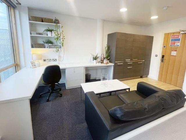 Room at Kirby Street, Greater London