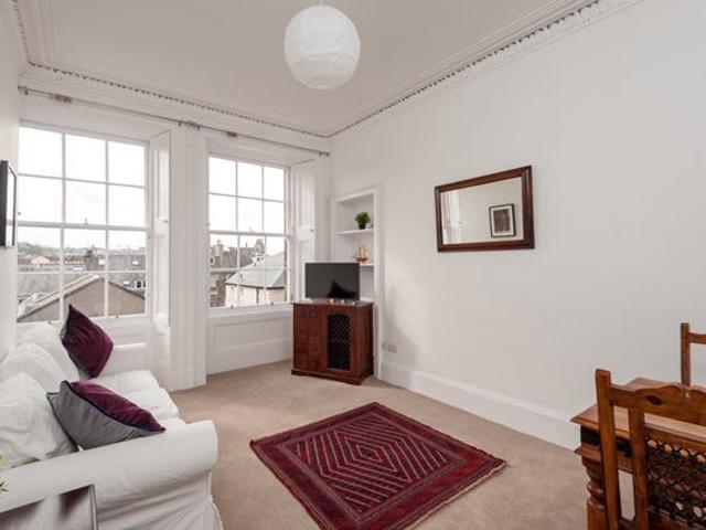 Room at Kirk Street, City of Edinburgh