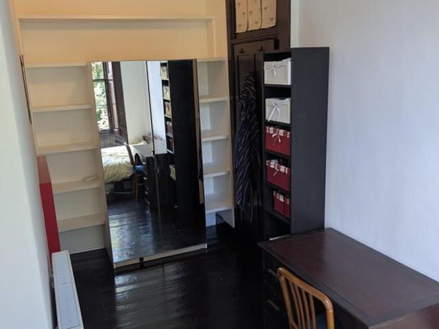 Room at Kirk Street, City of Edinburgh