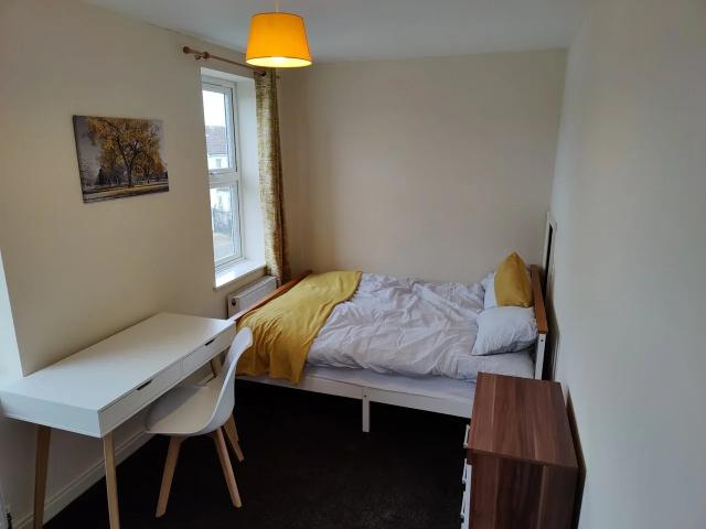 Room at Kitchener Road, High Wycombe