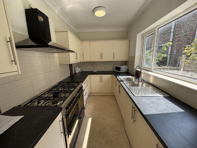 Room at Kitchener Street, York