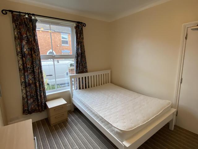 Room at Knight Street, Worcester