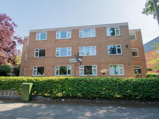 Room at Knighton Drive, Leicester