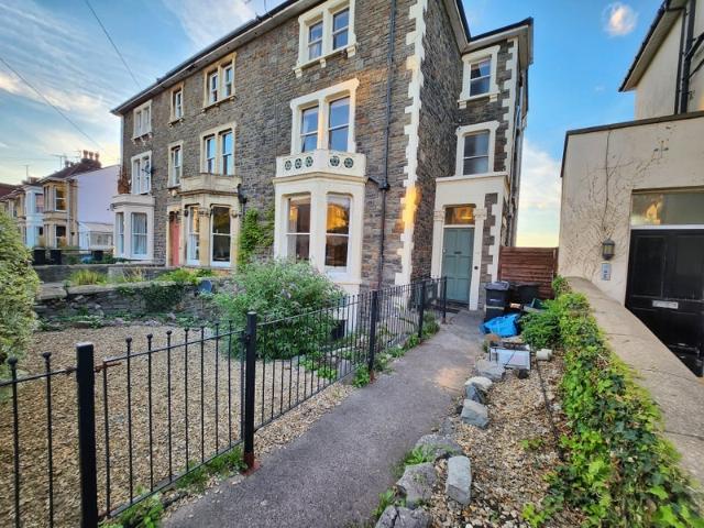 Room at Knowle Road, Bristol