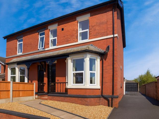 Room at Knowsley Road, Ormskirk
