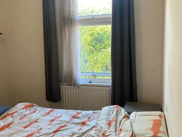 Room at Knox Road, Greater London