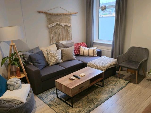 Room at Luckwell Road, Bristol
