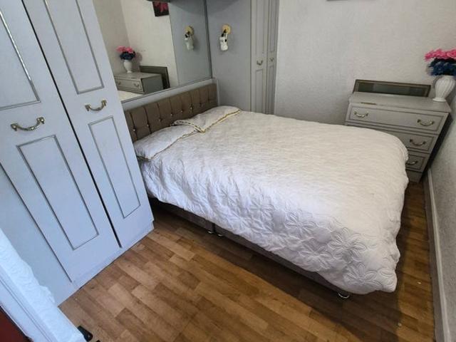 Room at Ludgate Road, Manchester