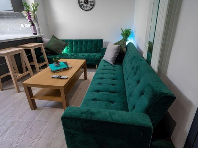 Room at Ludlow Road, Coventry