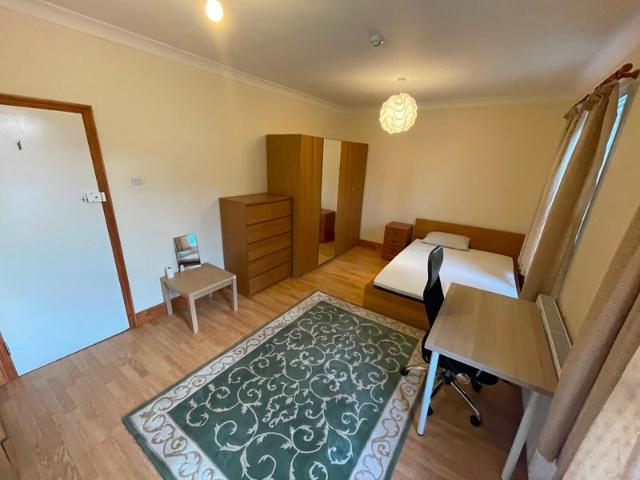 Room at Lulworth Road, Greater London