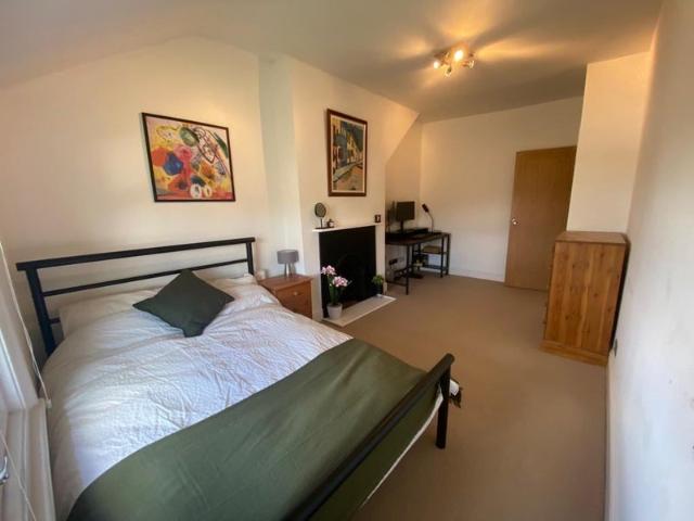 Room at Lunham Road, Greater London