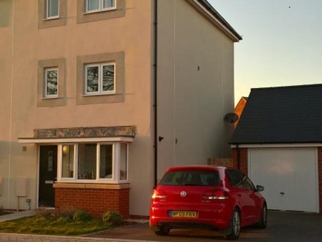 Room at Lyde Green, Dudley
