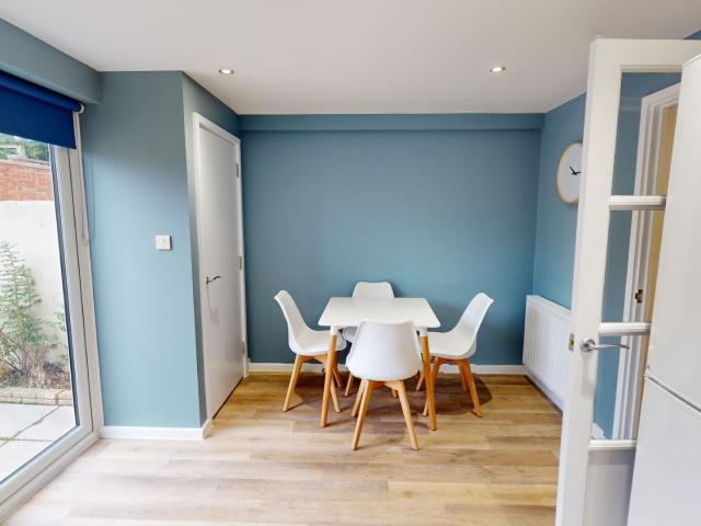 Room at Lyncombe Close, Exeter
