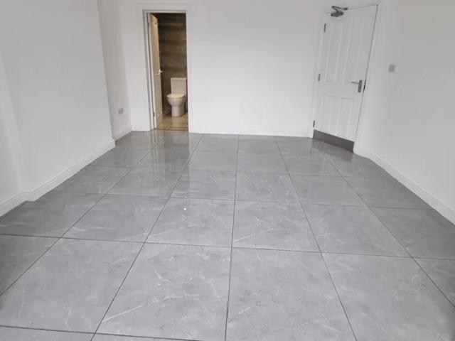 Room at Lyncroft Avenue, Greater London