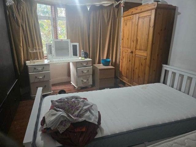 Room at Lyncroft Gardens, Greater London