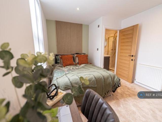 Room at Lyndale Avenue, Bridgwater