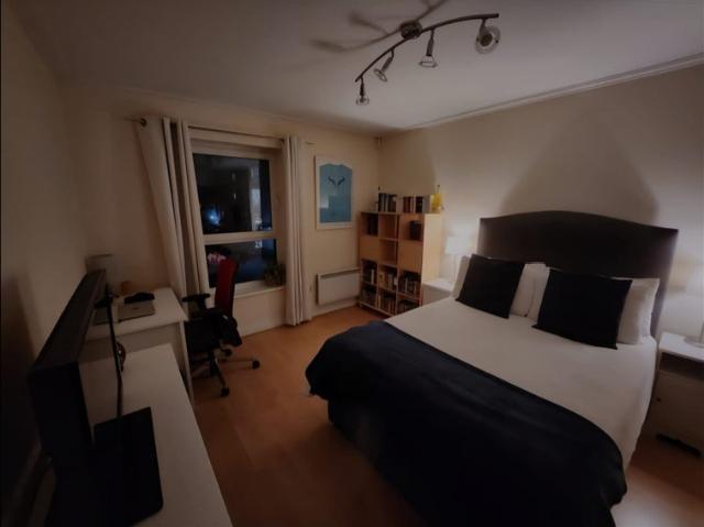 Room at Lynton Court, Cardiff
