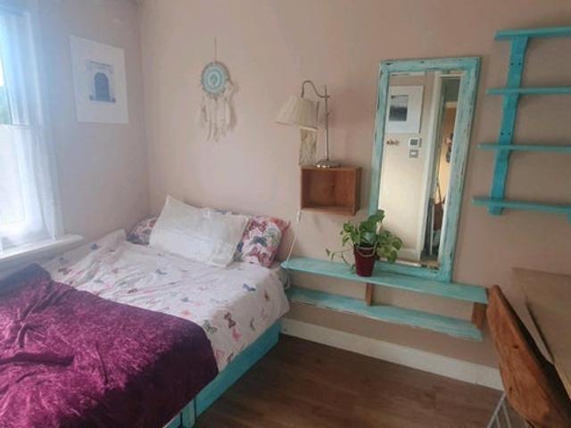 Room at Lynton Road, Greater London