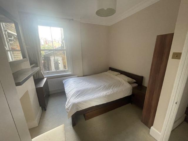 Room at Lysia Street, Greater London