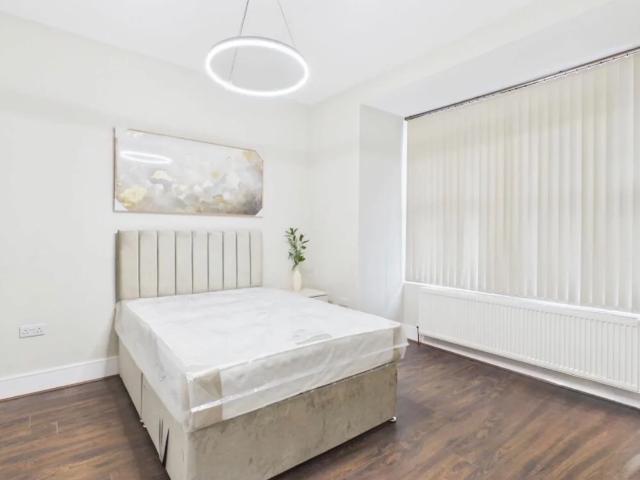 Room at Lytham Road, Preston