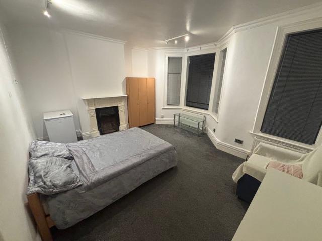 Room at Lyttelton Road, Greater London