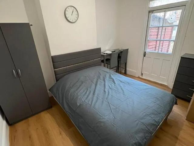 Room at La Rose Lane, Greater London