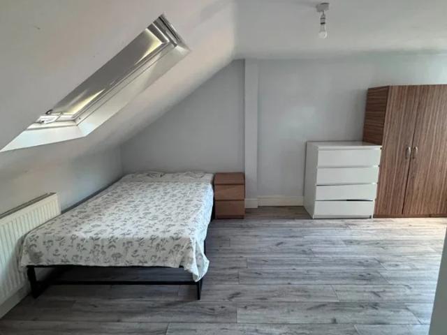 Room at La Rose Lane, Greater London