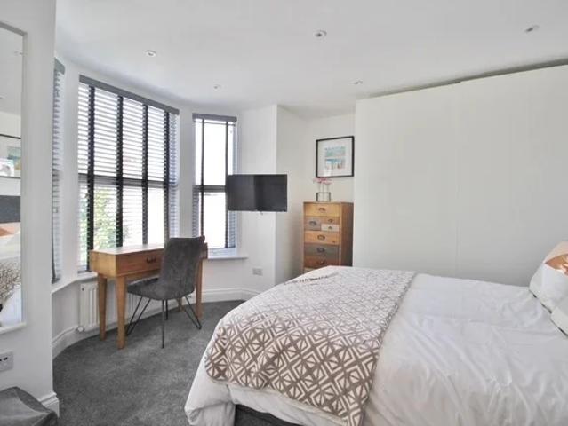 Room at Laburnum Grove, Portsmouth
