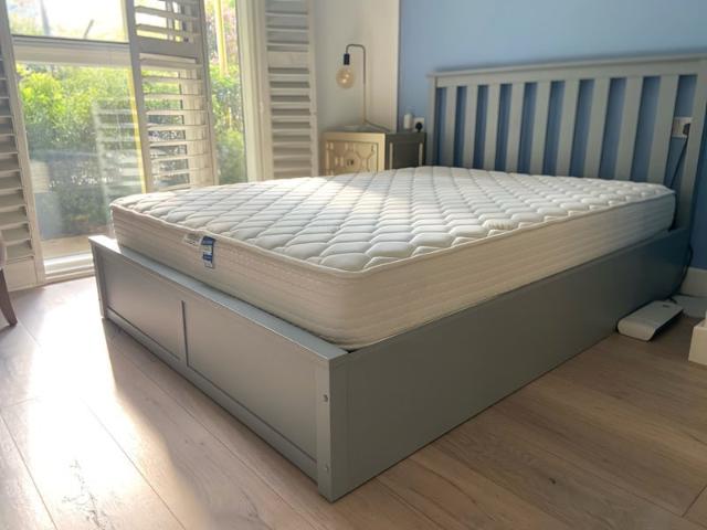 Room at Laburnum Street, Greater London