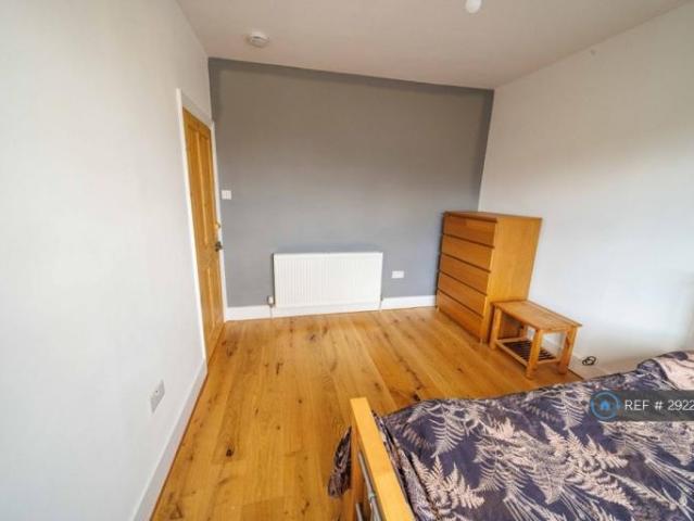 Room at Ladbroke Road, Greater London