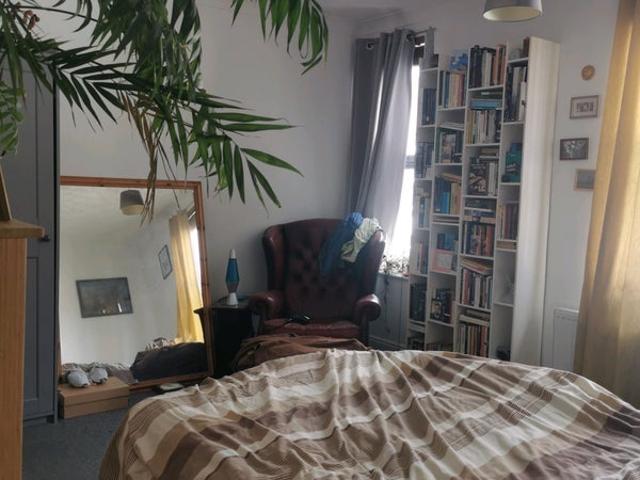 Room at Ladysmith Street, Nottingham