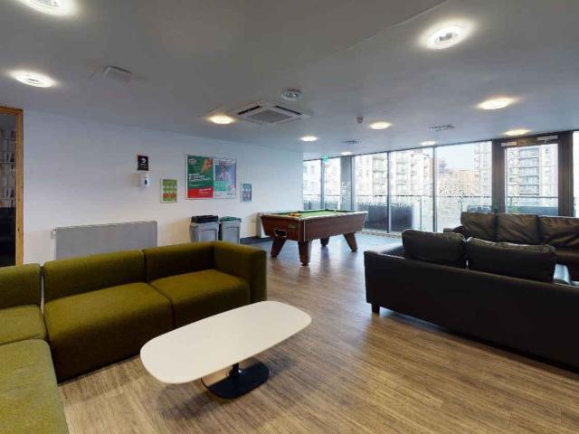 Apartment at Lakeside Way, Greater London