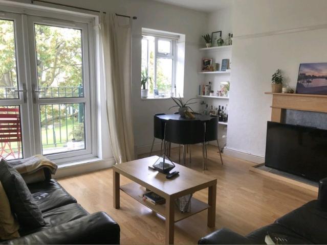 Room at Lambeth Road, Greater London