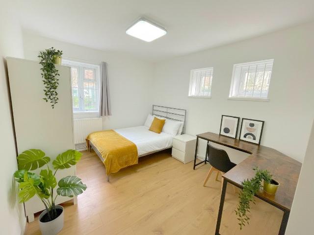 Room at Lambeth Walk, Greater London