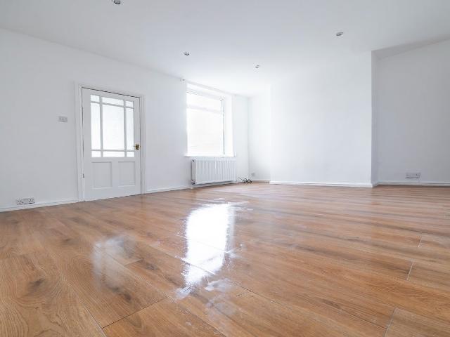 Room at Lamerock Road, Greater London