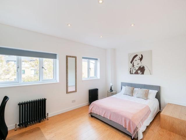Room at Lancaster Drive, Greater London
