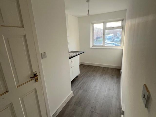 Room at Lancaster Road, Greater London