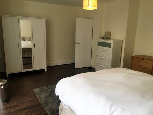 Room at Lancaster Road, Greater London